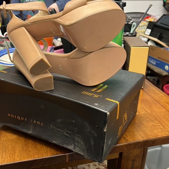 DIDIFU | Shoes | Nib Didifu 5 Inch Heel Sabrina Block Heel With Angle ...